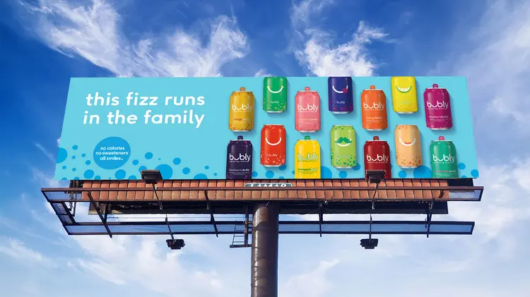 So sánh quảng cáo thang máy với Billboard ngoài trời: Đâu là lựa chọn ...